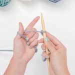 Backward Loop Cast On for Beginners [3 Quick Steps]