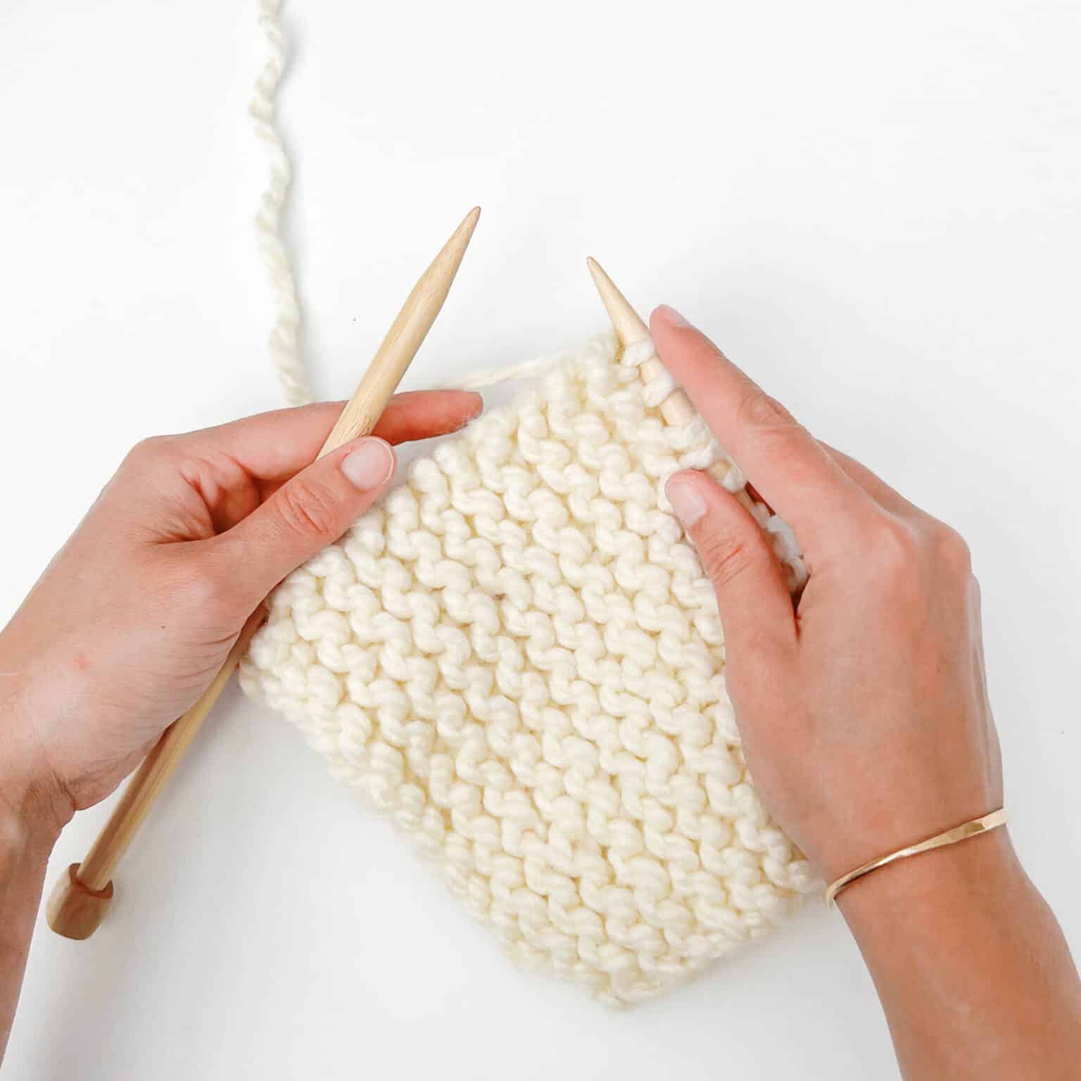 10 Excellent Knitting Supplies for Beginners