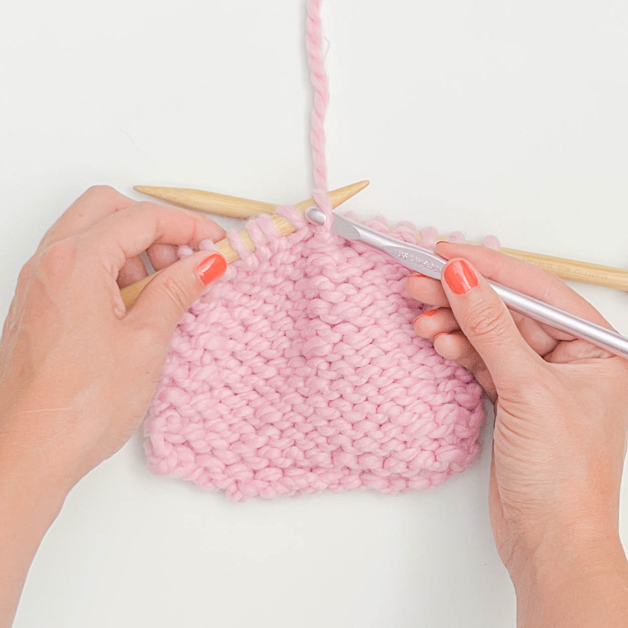 How to Fix a Dropped Stitch [2 Easy Ways]