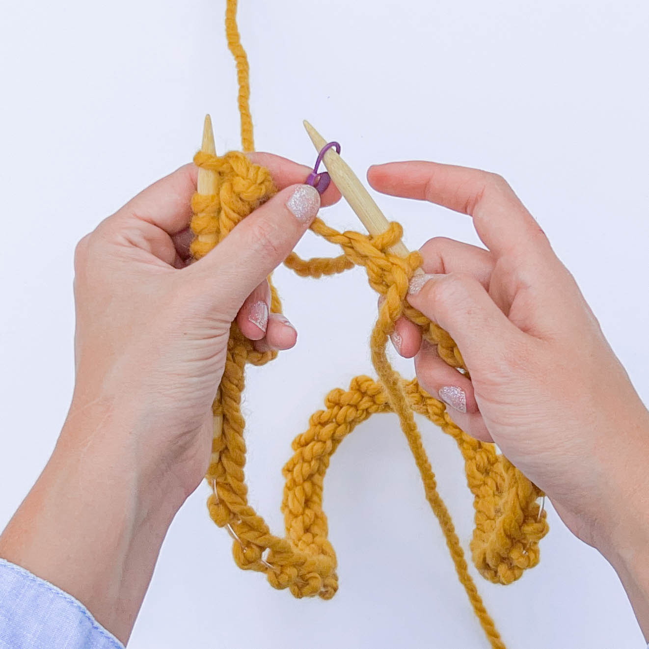 Knitting in the Round [5 Easy Steps]