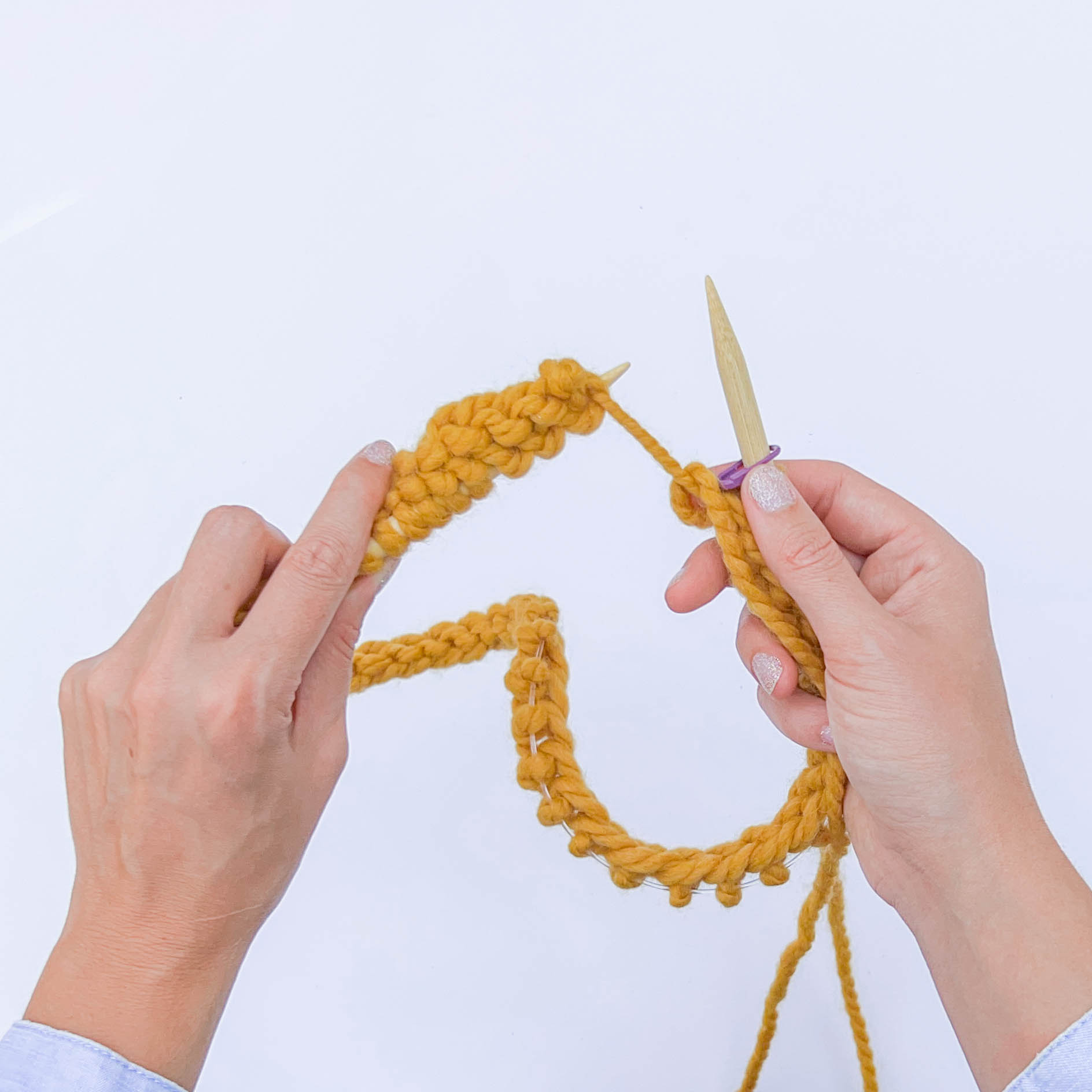 Knitting in the Round [5 Easy Steps]