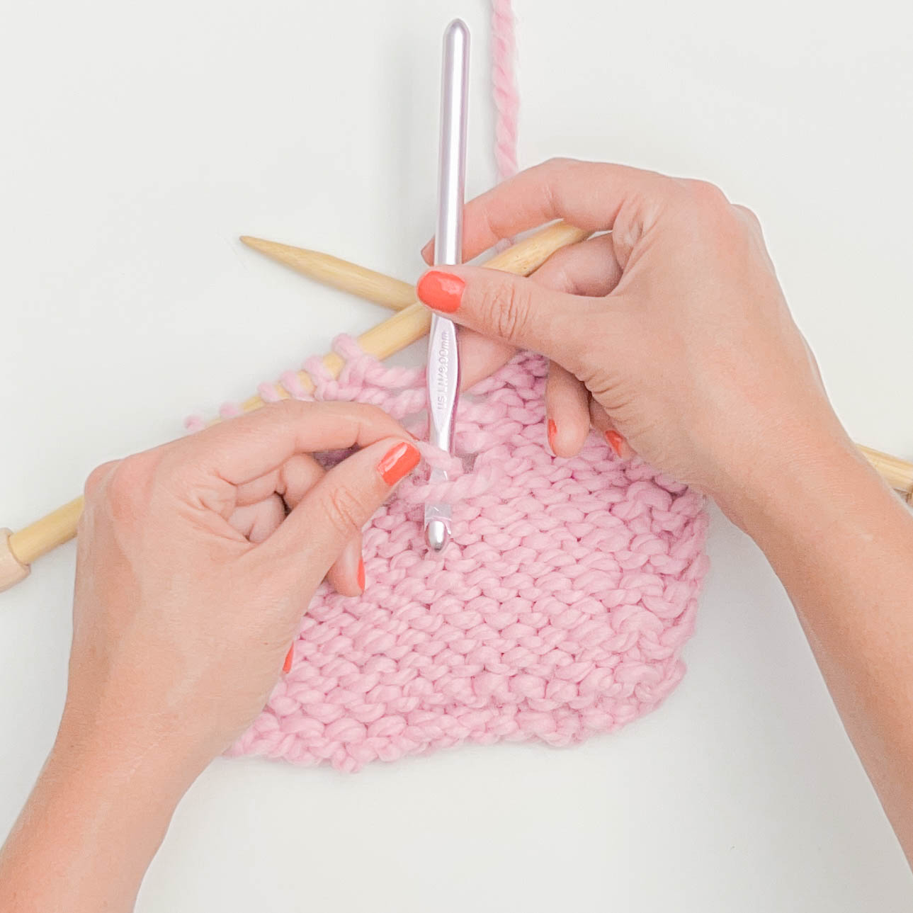 How to Fix a Dropped Stitch [2 Easy Ways]