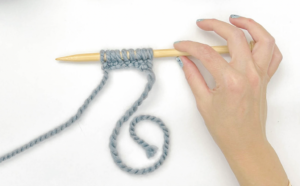 How to Cast On Knitting Stitches [2 Easy Ways]