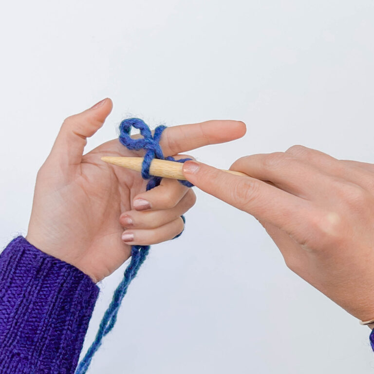 German Twisted Cast On [10 Easy Steps]