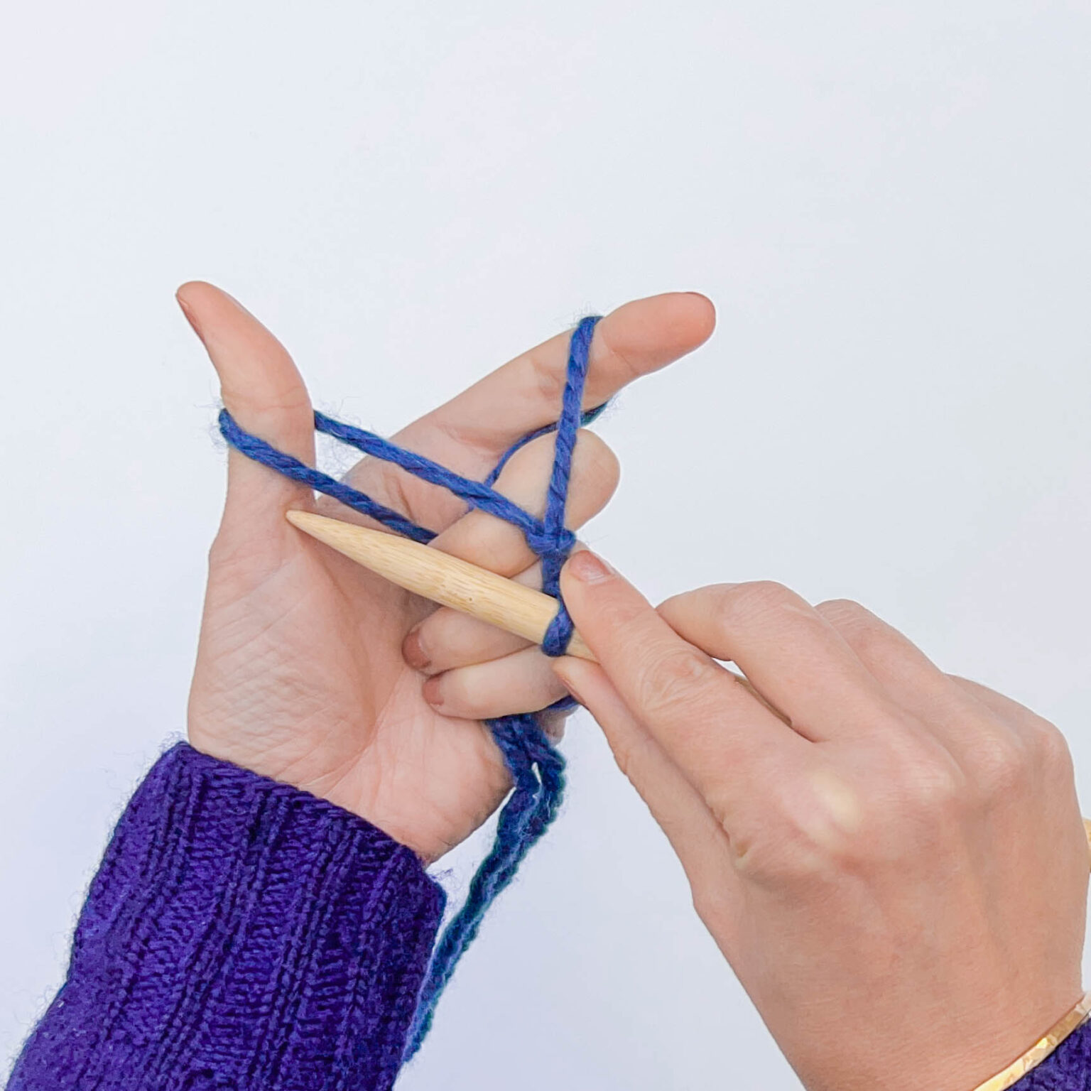 German Twisted Cast On [10 Easy Steps]