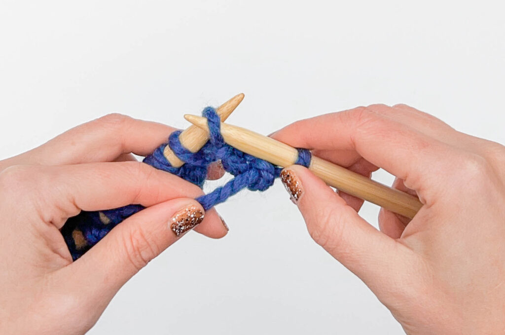 Tubular Cast On for Super Stretchy Knits [3 Easy Rows]