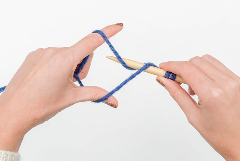 Tubular Cast On for Super Stretchy Knits [3 Easy Rows]