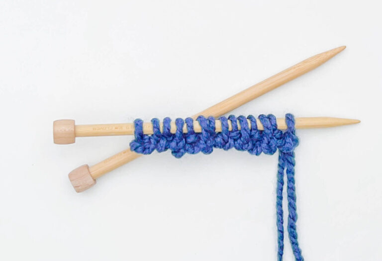 Tubular Cast On for Super Stretchy Knits [3 Easy Rows]