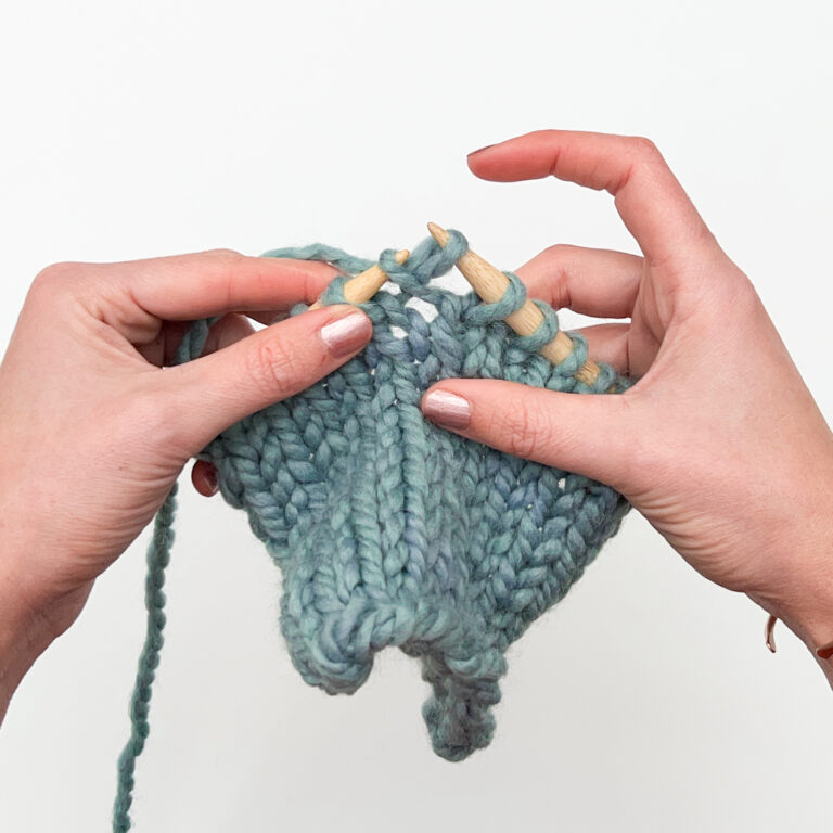 M1L Knitting & M1R Knitting Increases [2 Easy Techniques]