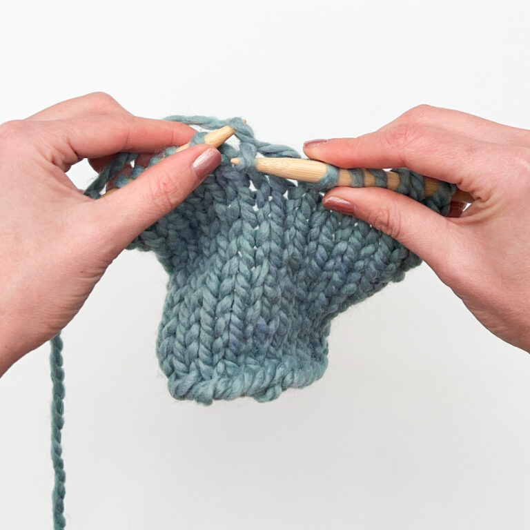 M1L Knitting & M1R Knitting Increases [2 Easy Techniques]