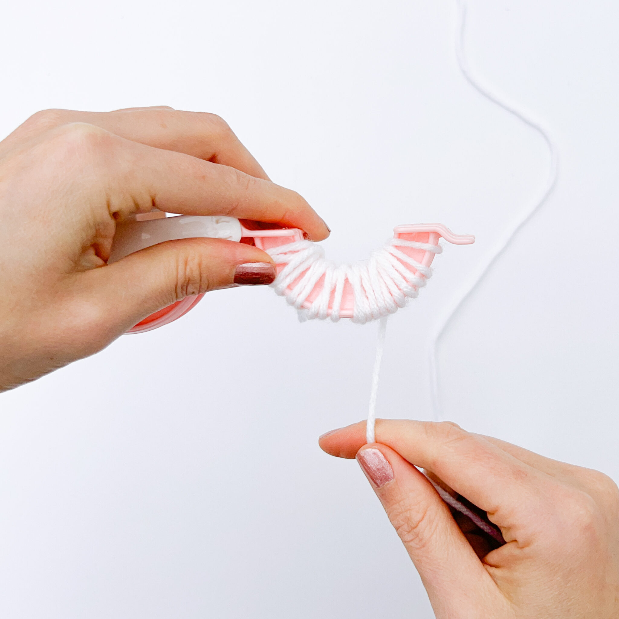 How to Make a Pom Pom in 10 Easy Steps Perfectly Every Time!