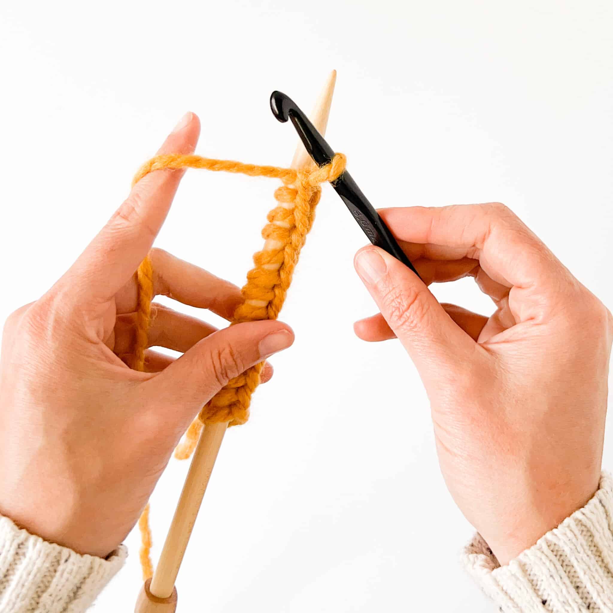 Provisional Cast On for Beginners [8 Easy Steps]