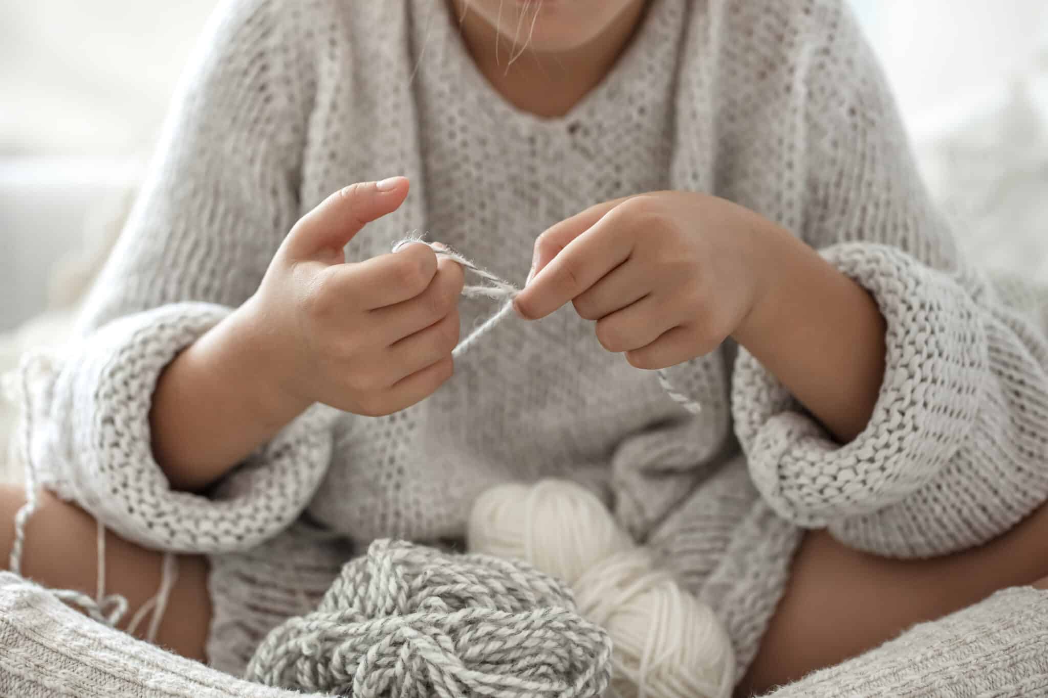 Introducing Arm Knitting & Finger Knitting [Plus 6 Free Patterns ...