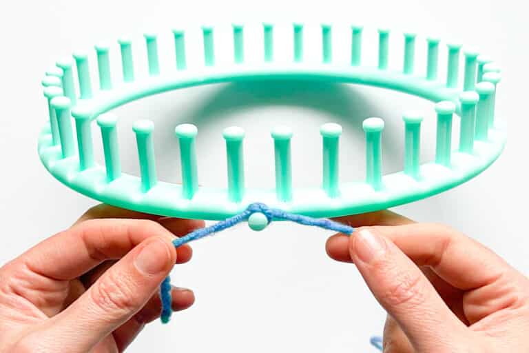Loom Knitting Tutorial: The E-Wrap Cast On in 3 Easy Steps!