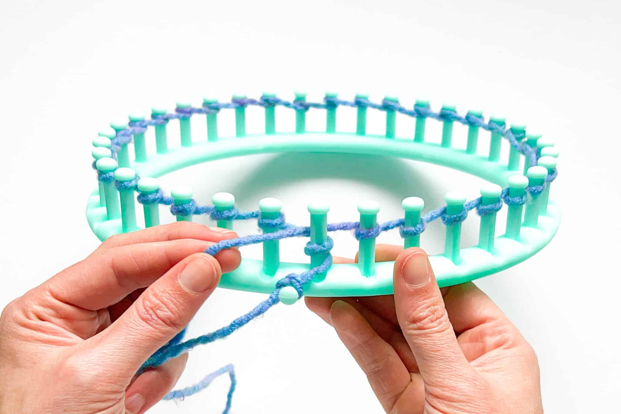 Loom Knitting Tutorial: The E-Wrap Cast On in 3 Easy Steps!