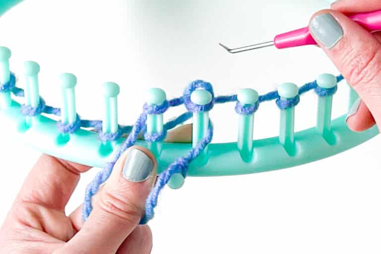 Loom Knitting: Stretchy E-Wrap Knit Stitch in 2 Easy Steps!