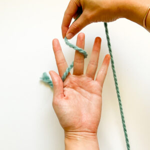 How to Finger Knit: 2 Easy Ways for Beginners!