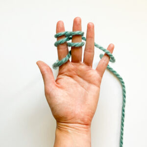 How to Finger Knit: 2 Easy Ways for Beginners!