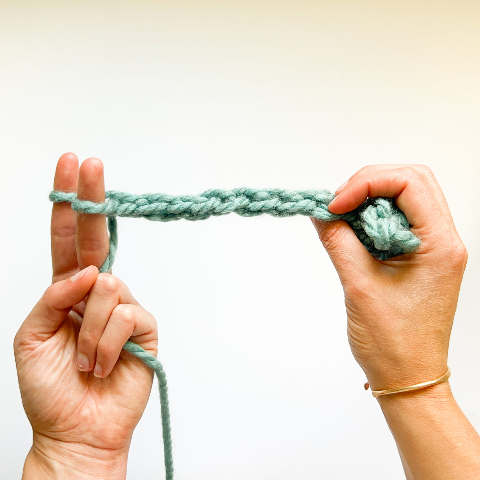 How to Finger Knit: 2 Easy Ways for Beginners!
