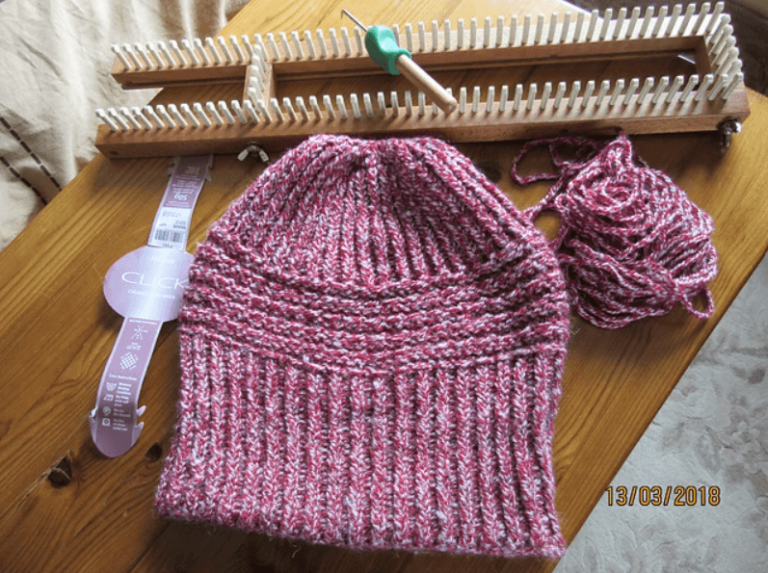 Top 10 FREE Loom Knit Hats and Beanies of 2023!