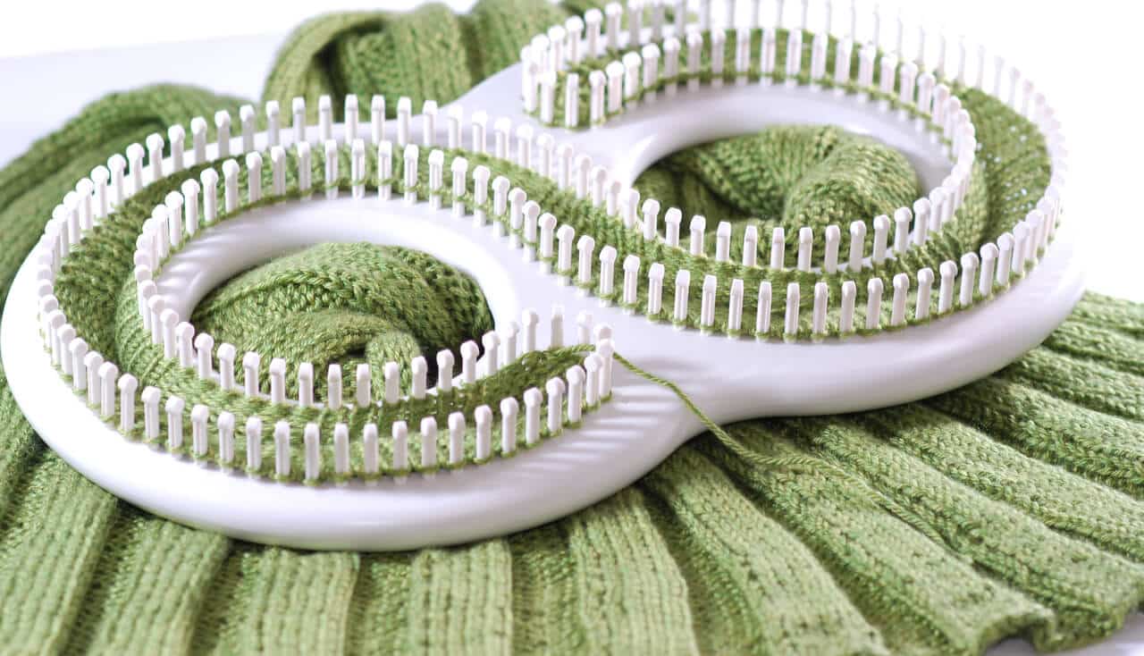 10+ Soft, Cuddly, and Fun Loom Knitting Blanket Patterns! - Knitting.com