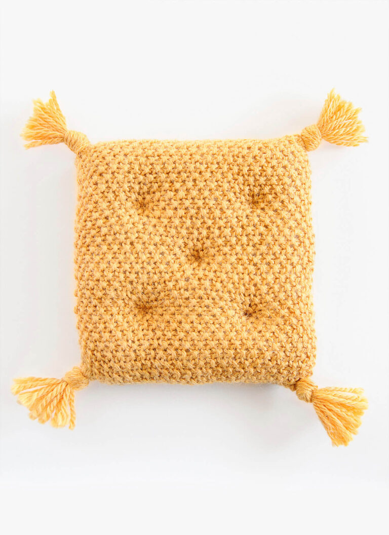10 Free Chunky Knitted Pillow Patterns [Plus New Exclusive Knitting ...